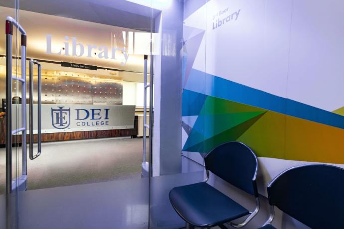 DEI College | Brive