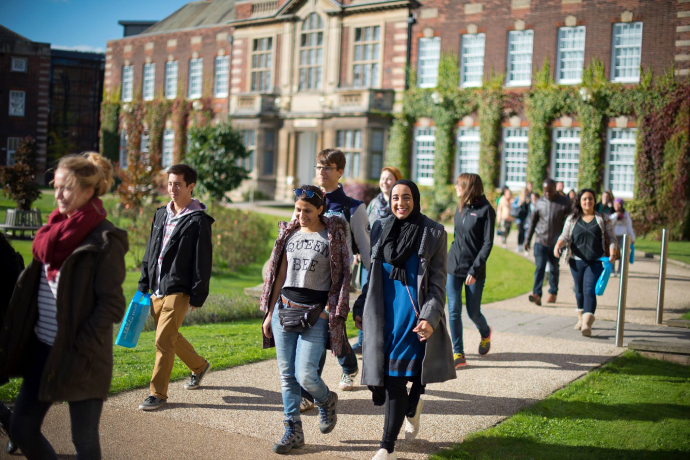 University of Hull - Undergraduate and Postgraduate Courses